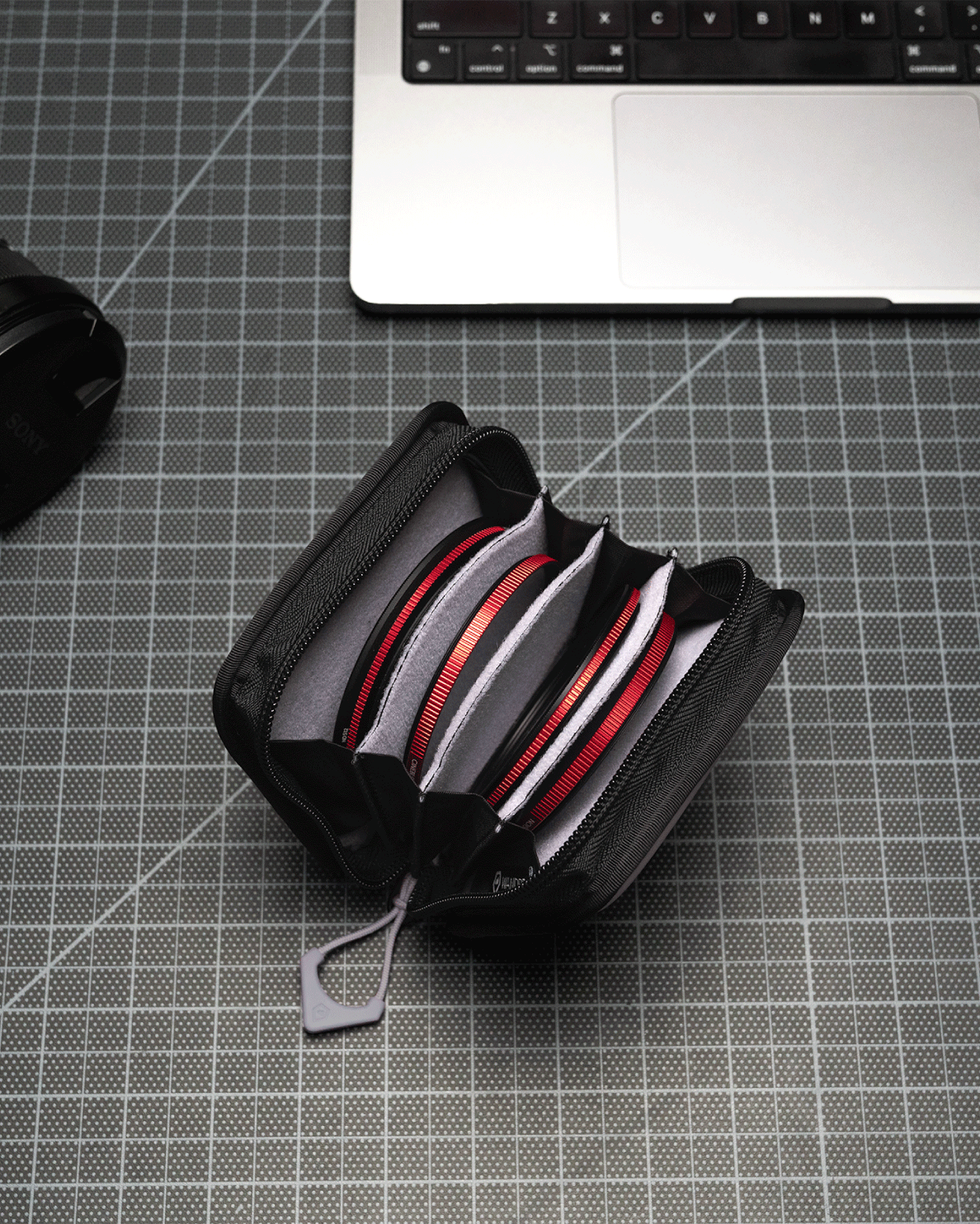 Lens Filter Case in Black – WANDRD Gear